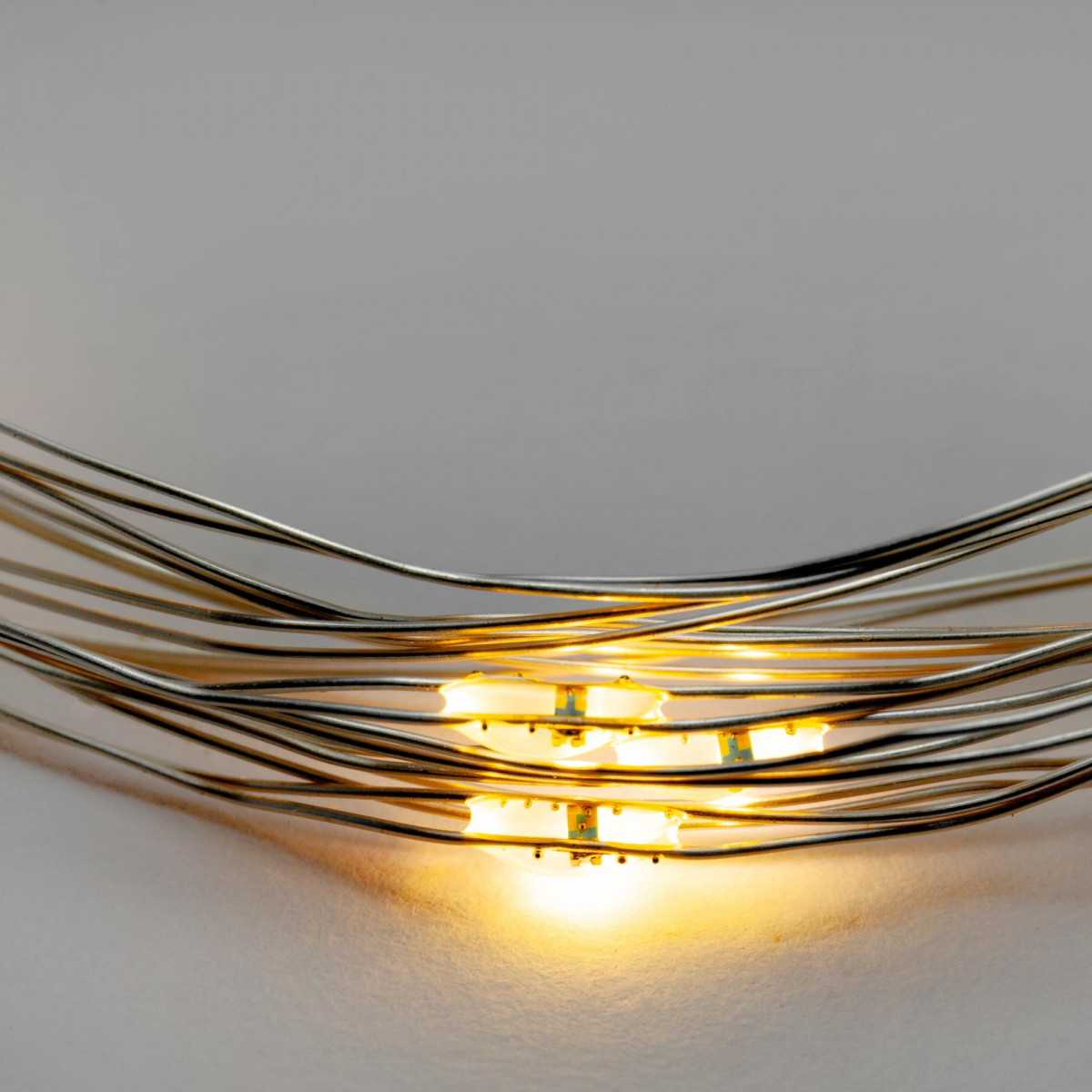 Guirnalda solar en alambre plateado - IP44 - 100 luces - Blanco cálido ...