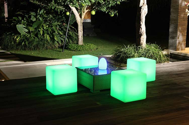 Luminarias LED originales en la decoración de los negocios