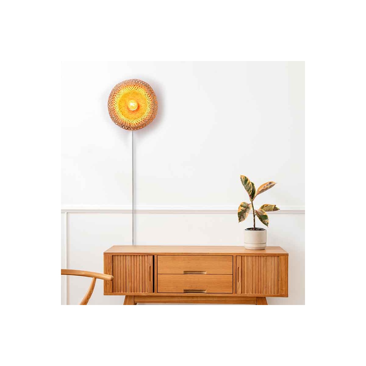 Wandleuchte aus Korbgeflecht mit Stecker „Round“