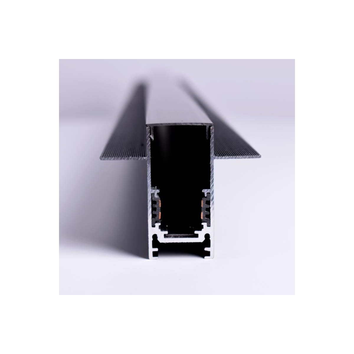 Magnetic rail 20mm recessed - 48V - 2 meters