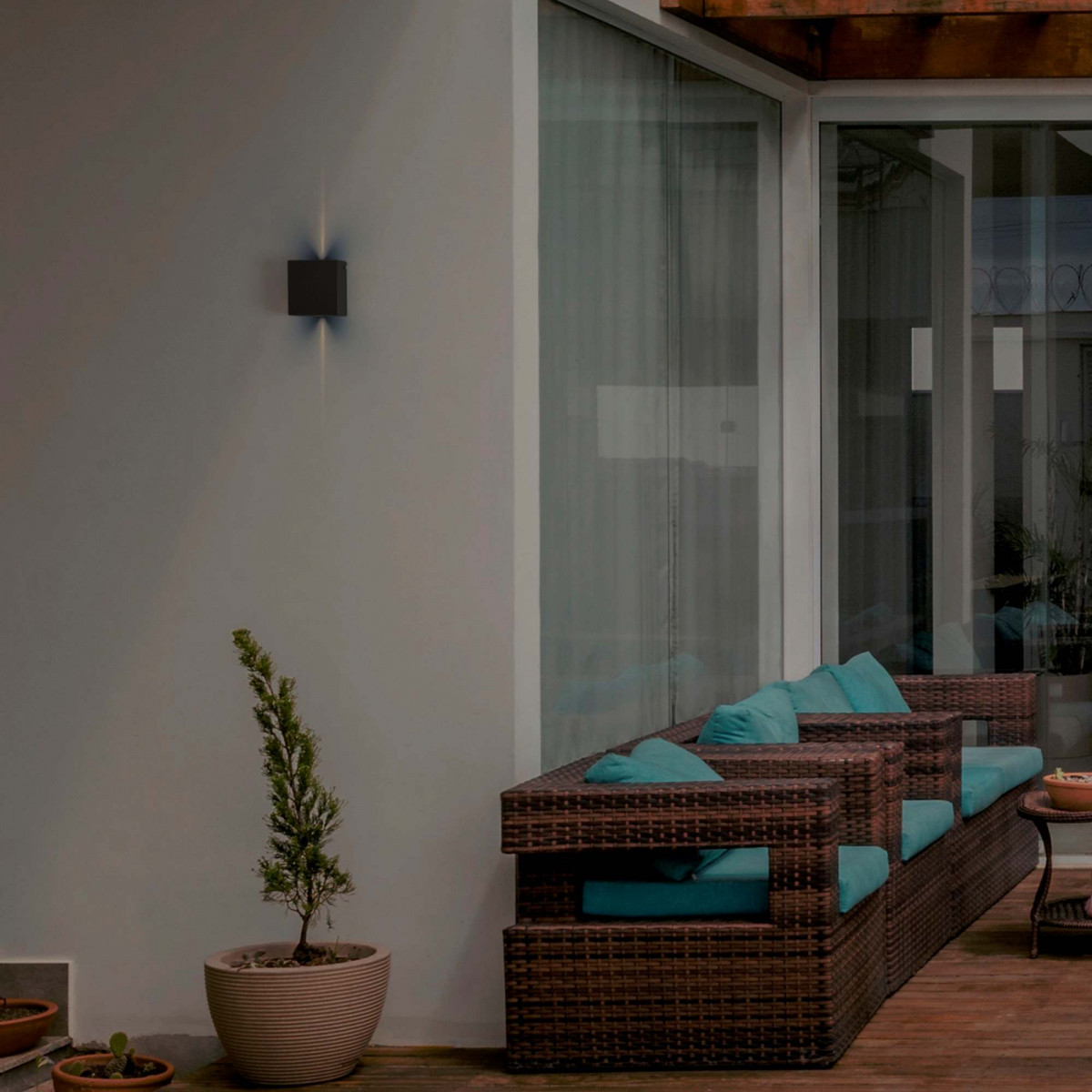 "Karen 2" outdoor LED wall light - 3W - Two-sided light