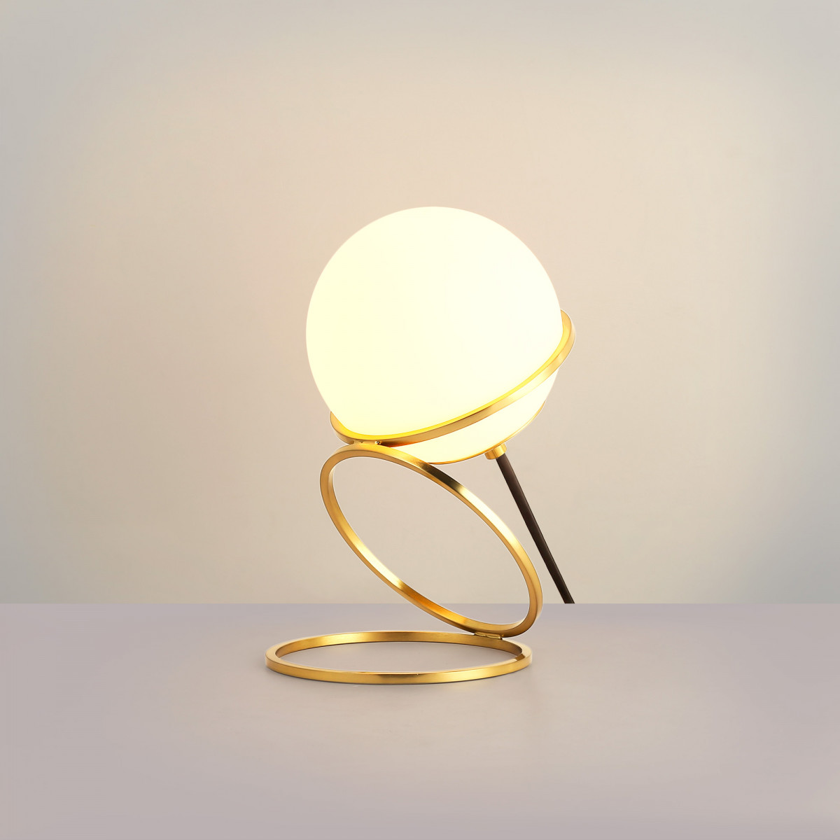 RUTH" crystal ball table lamp // Inspiration FLOS IC