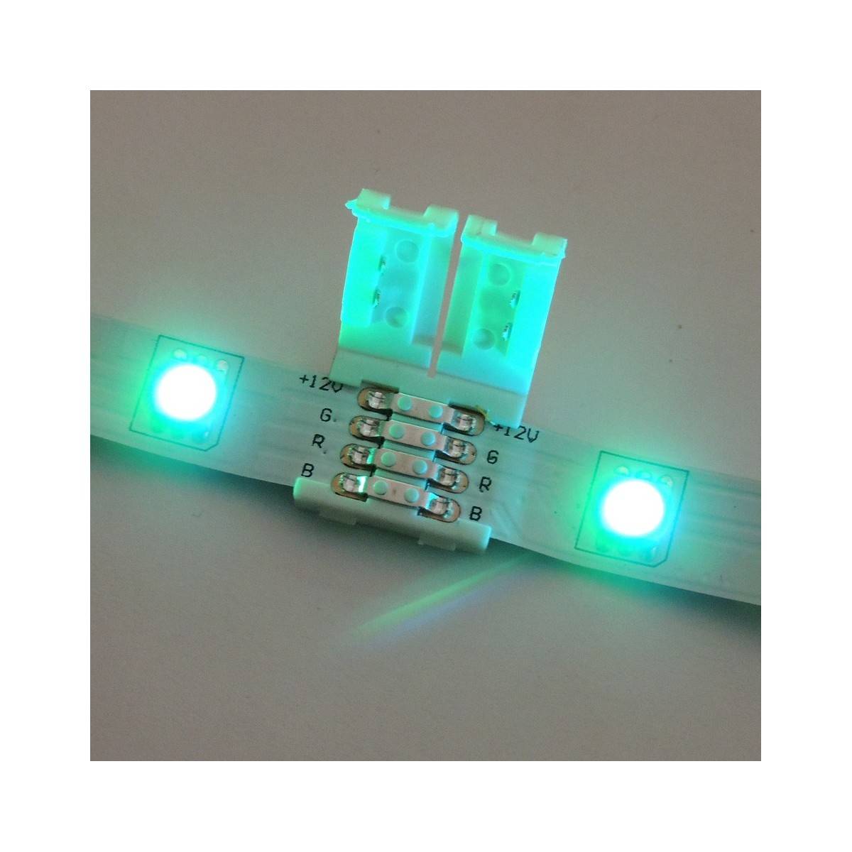 Conector para fitas de LED 12V RGB direto sem cabo | B·LED